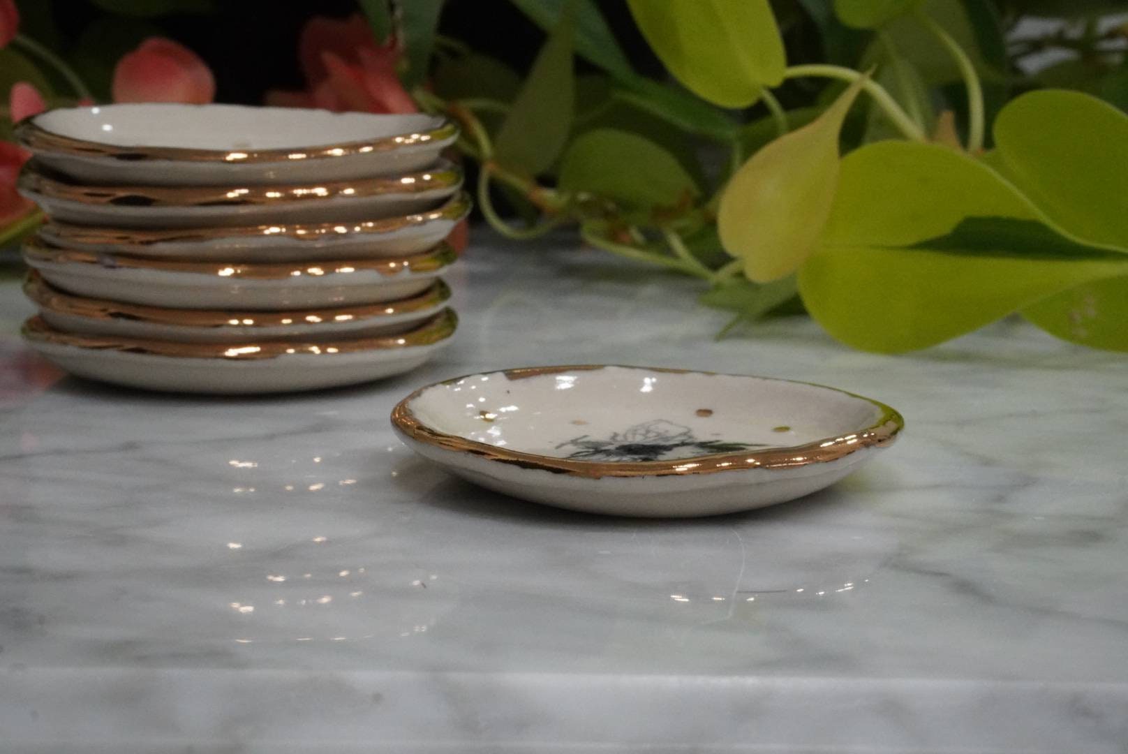 Hand Drawn Bumble Bee Ring Dish Teabag Holder With Gold Rim - Etsy