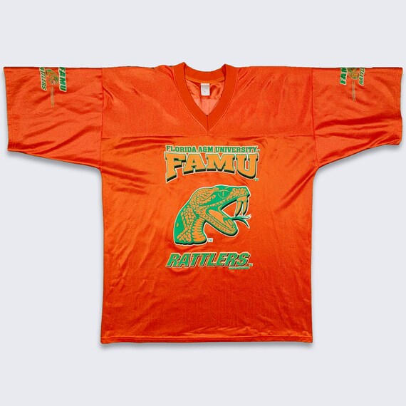 Football - HolySport