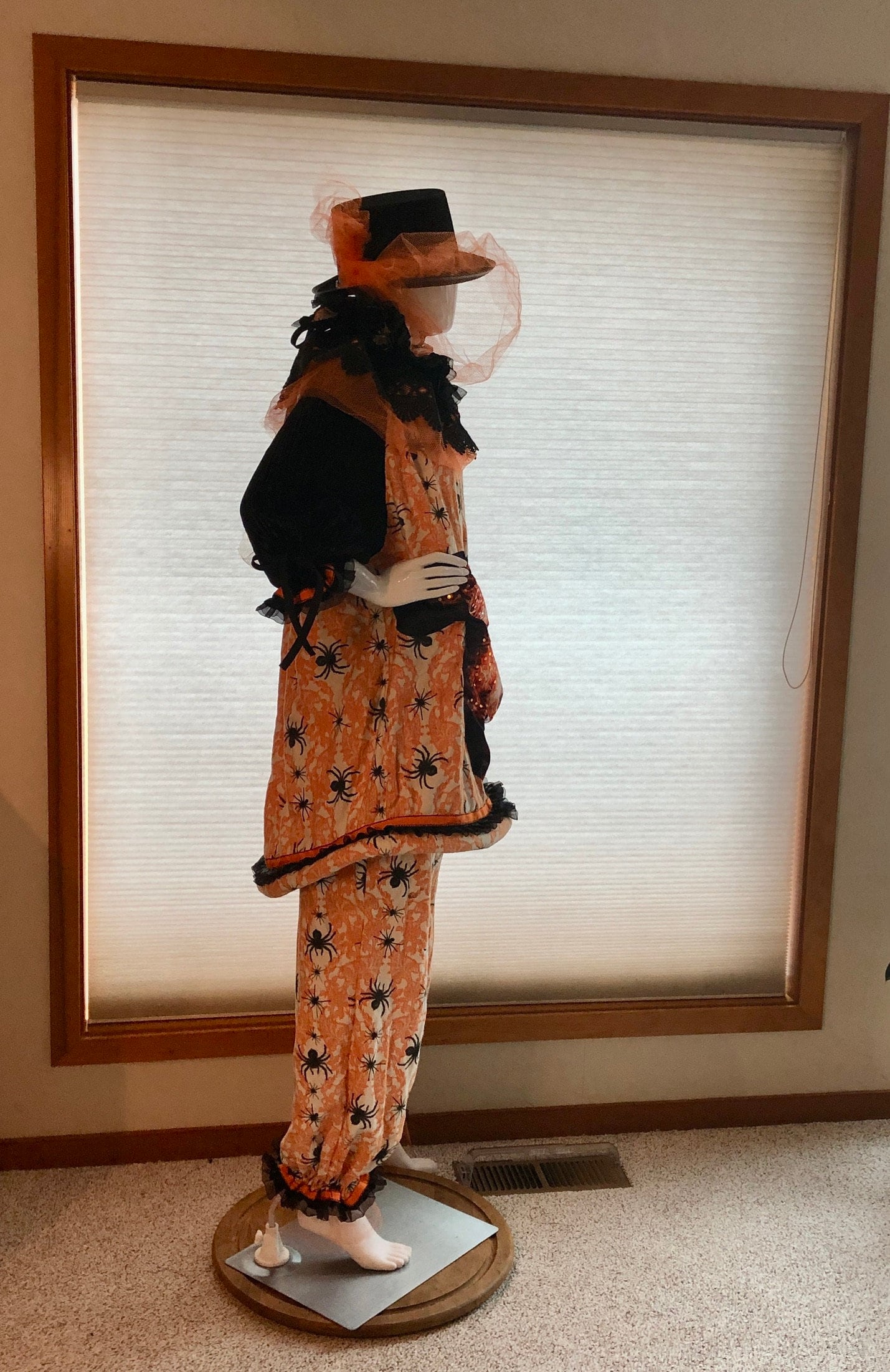 Glowing Wolf Original Design Clown Costume, Halloween/adjustable , 4 ...