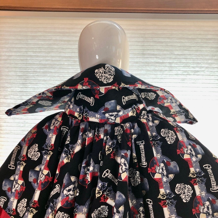 Made in the USA! Dead Head Cape for Concerts or 4th Parades, One Size ...