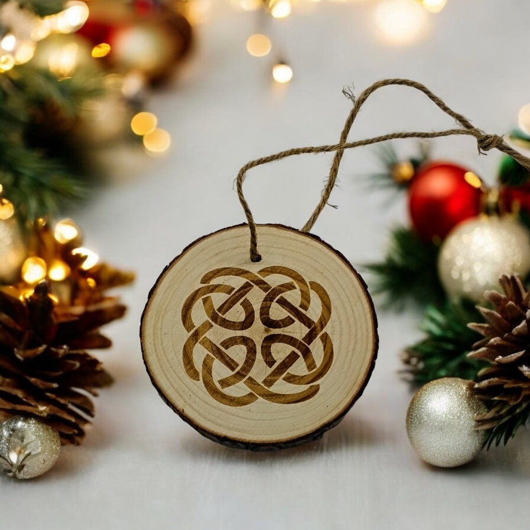 Celtic Knot Handmade Engraved on Natural Pine Wood Slice With the Bark ...