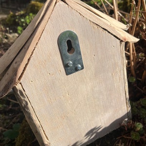 Handmade Wooden Birdhouse Bird Box Tree Bark Natural Garden Drifwood ...