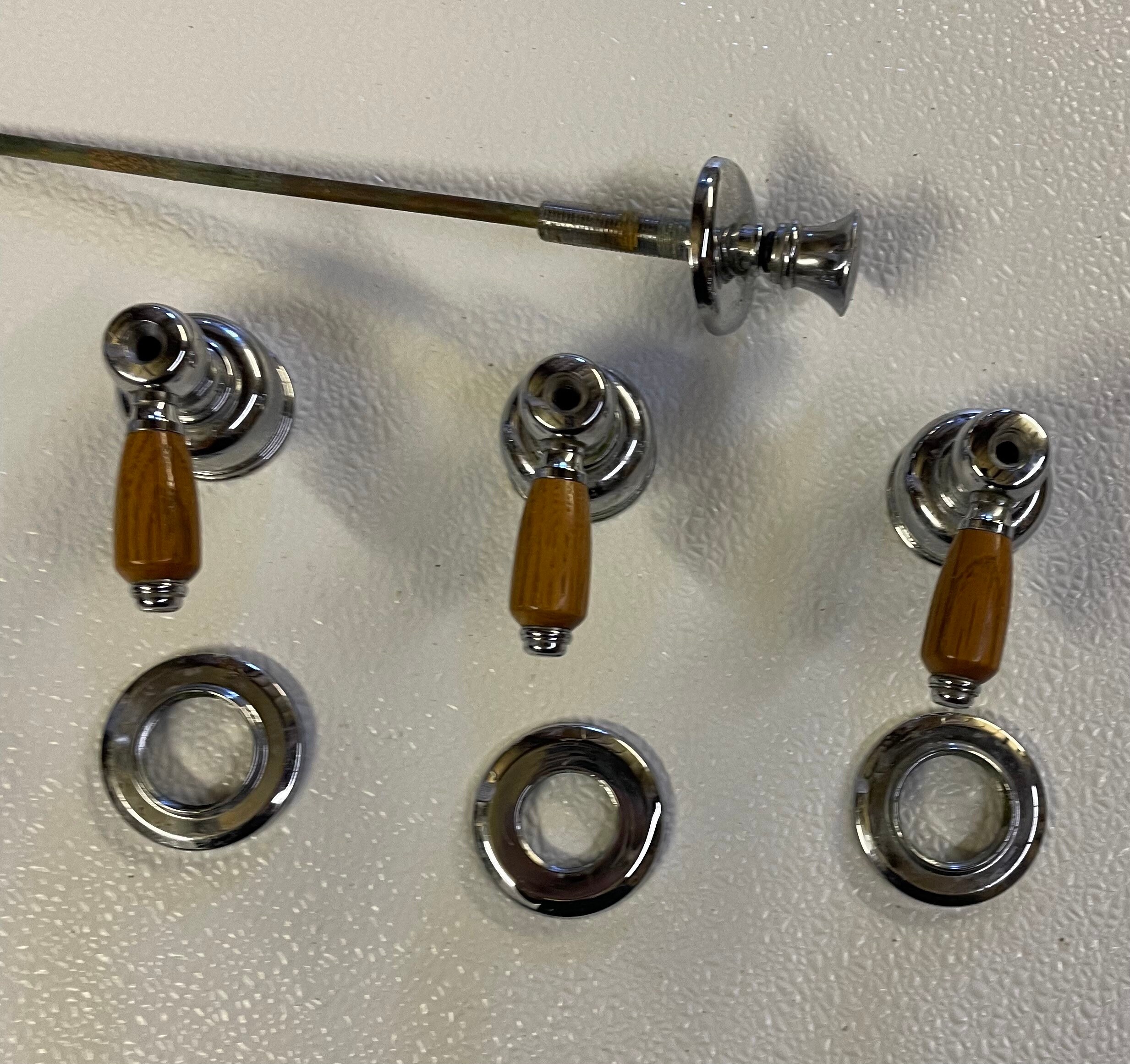 Classic Chrome Lever Facet With Wood Handles. - Etsy