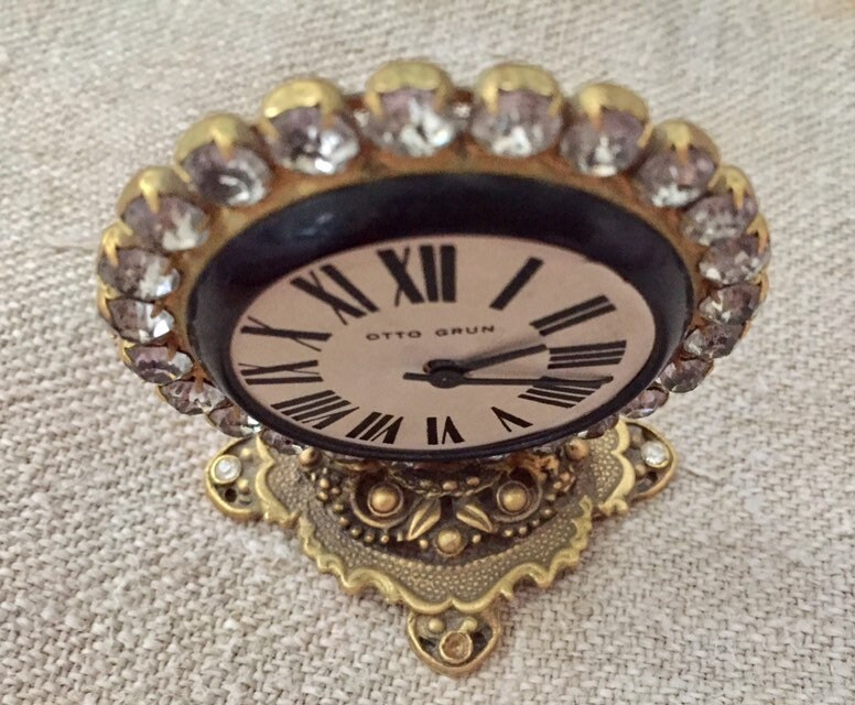 Vintage Vanity Otto Grun Clock. - Etsy