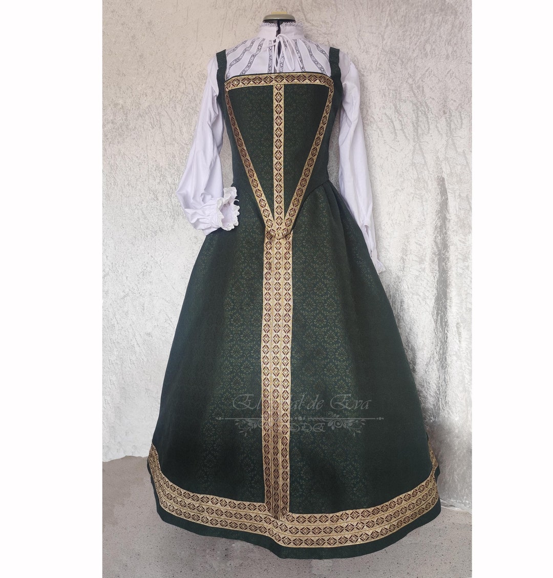 16th-century Renaissance Ensemble in Bottle Green. Two-piece ...