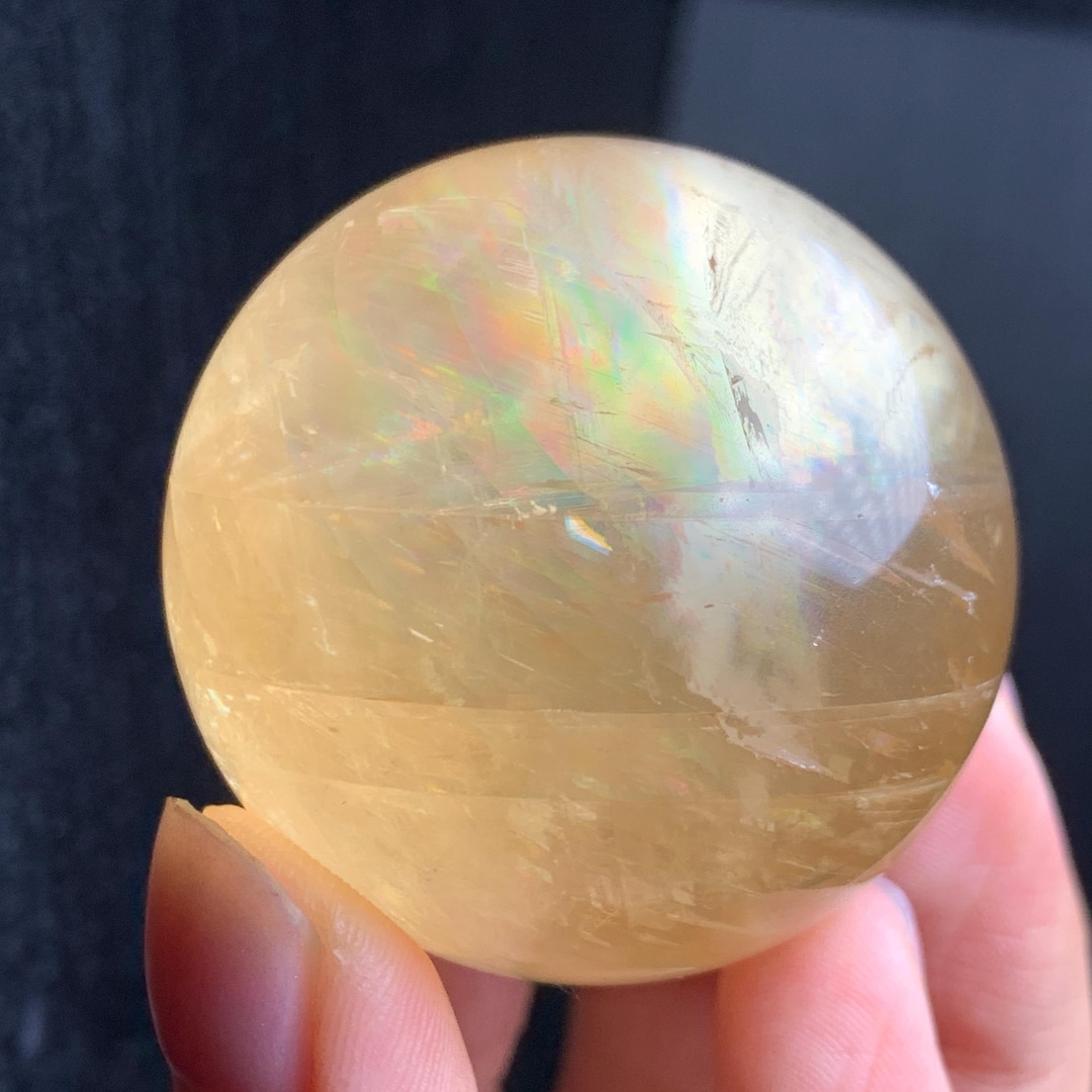 Sfera di quarzo calcite color giallo miele arcobaleno naturale da 41 mm ...