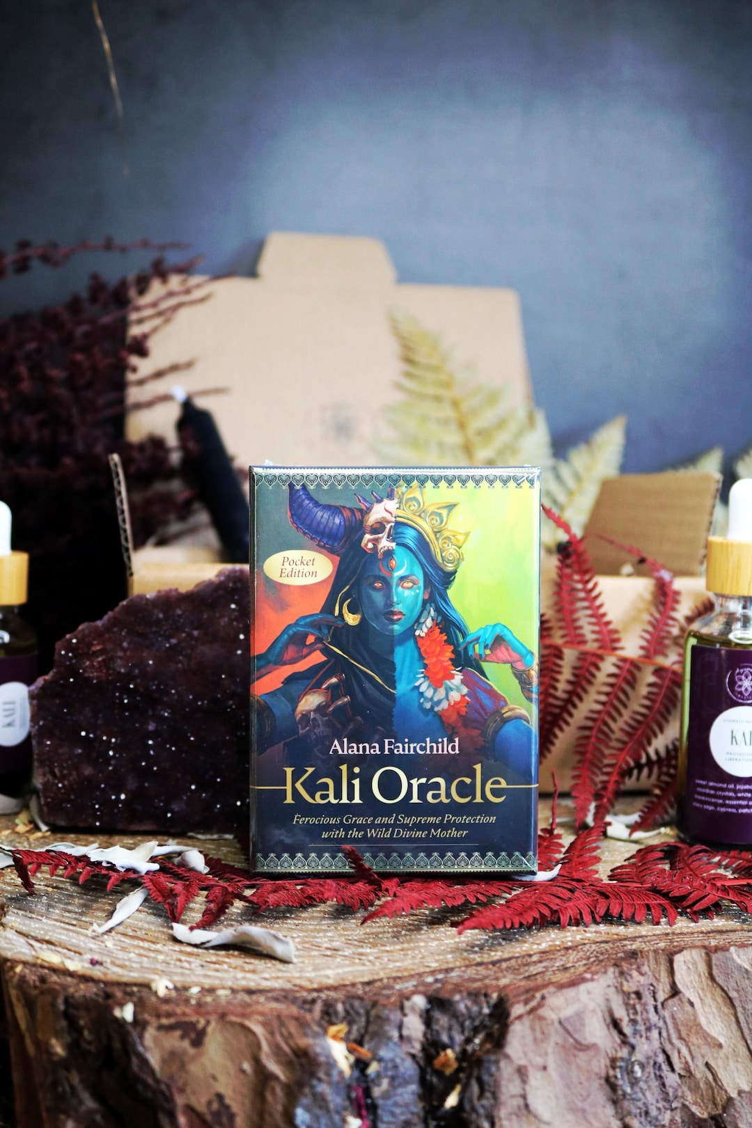Kali Gift Box: Ritual Set With Oracle Deck, Oil, Candle & Palo Santo ...