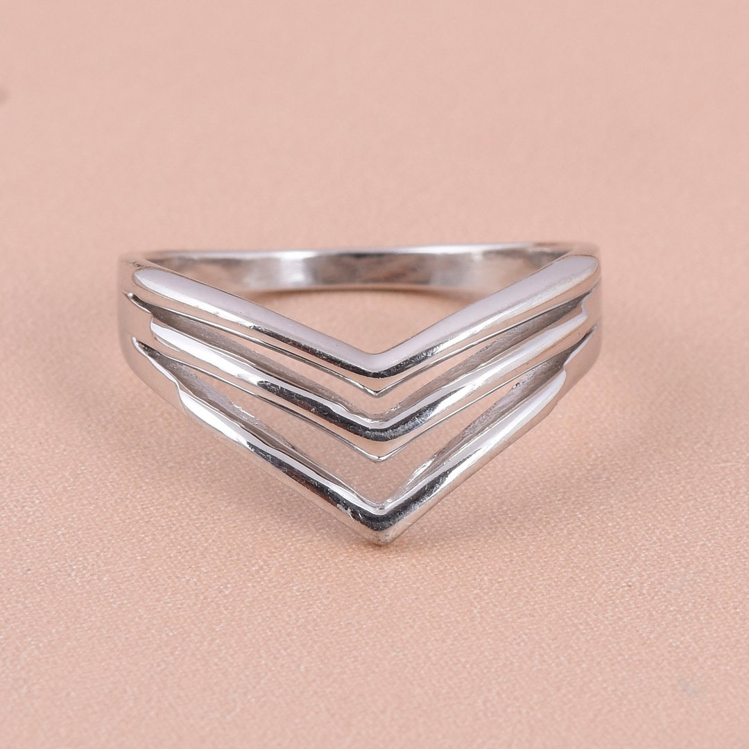 Chevron Silver Ring, V Shape Band Ring, Minimalist Stacking Ring ...
