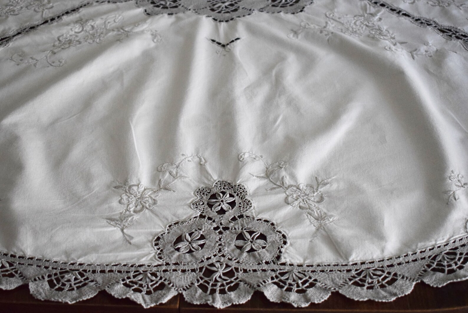 Large Round Lace Tablecloth Embroidered Tablecloth Ecru and - Etsy