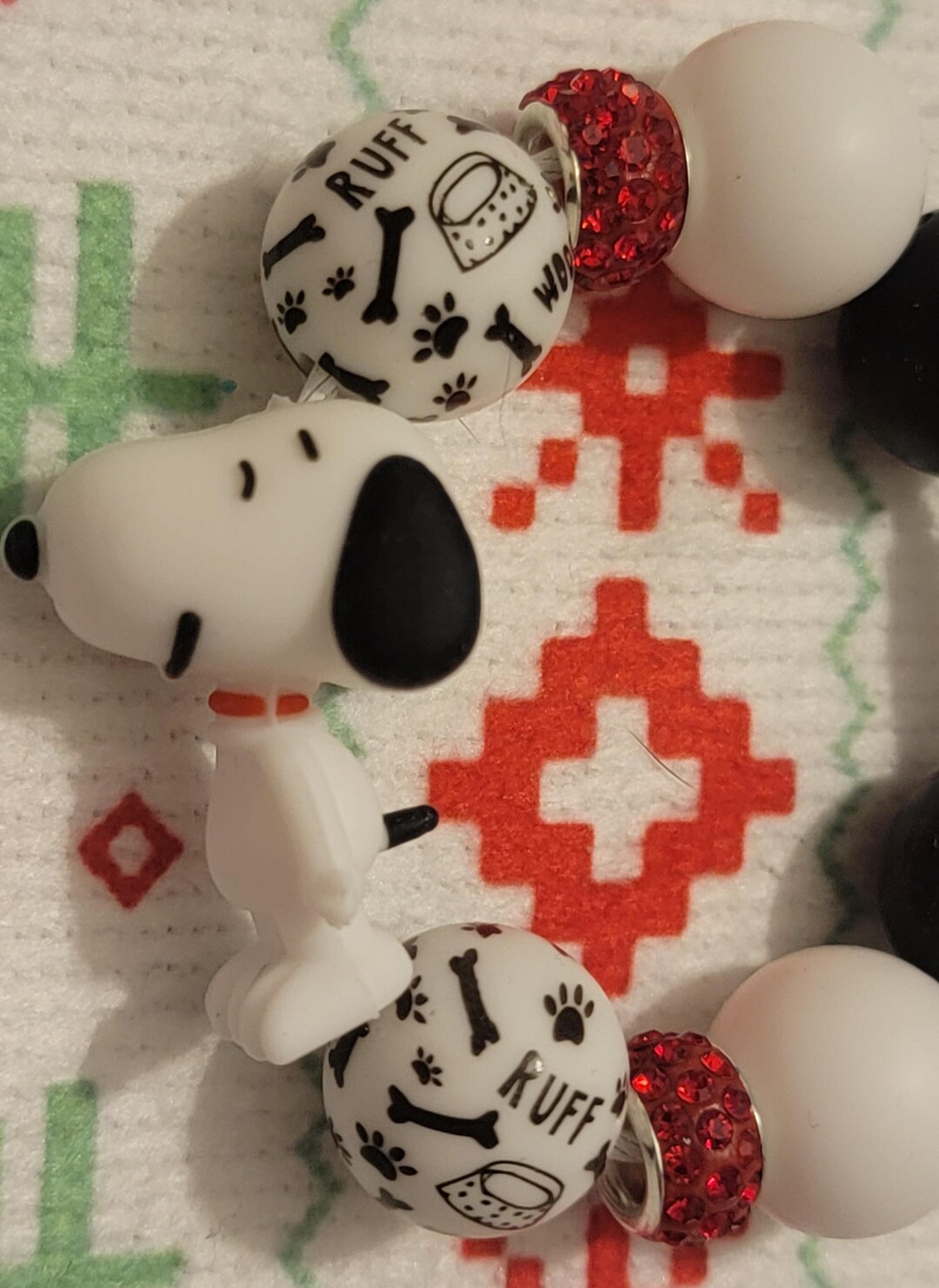 Popular Peanuts Dog Snoopy Style 3d Dog W Bones and Paw Prints on Bead ...