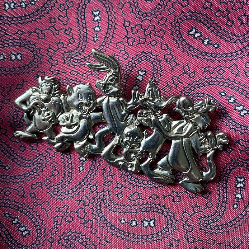 Warner Brooch - Etsy