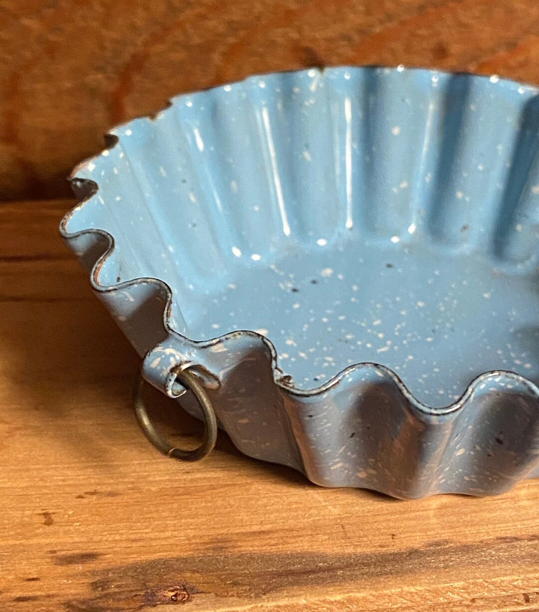 Antique Toy Graniteware Fluted Pan Blue Speckled - Etsy