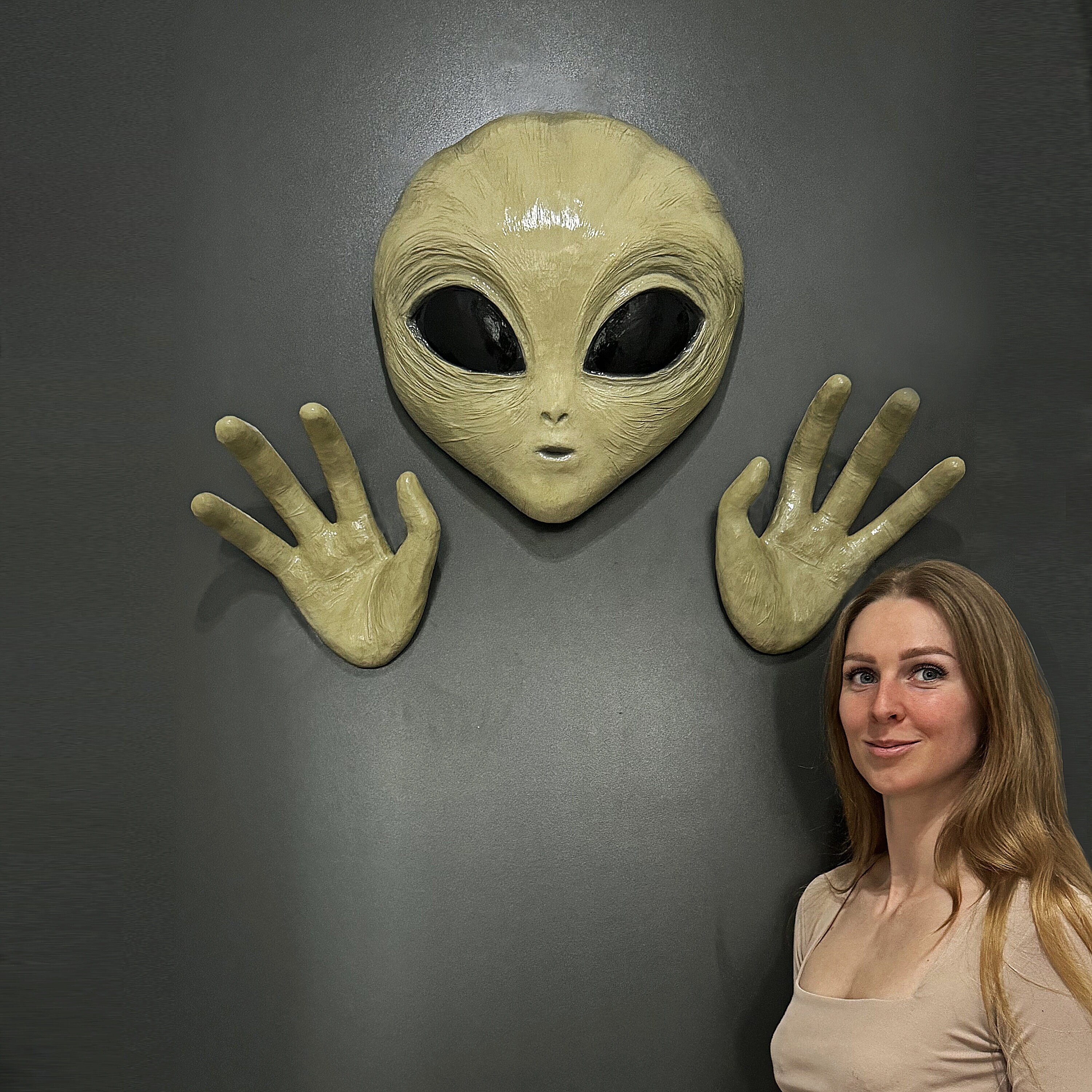 Alien 3D Wall Decor Life-size Sculpture Transform Your Space With ...