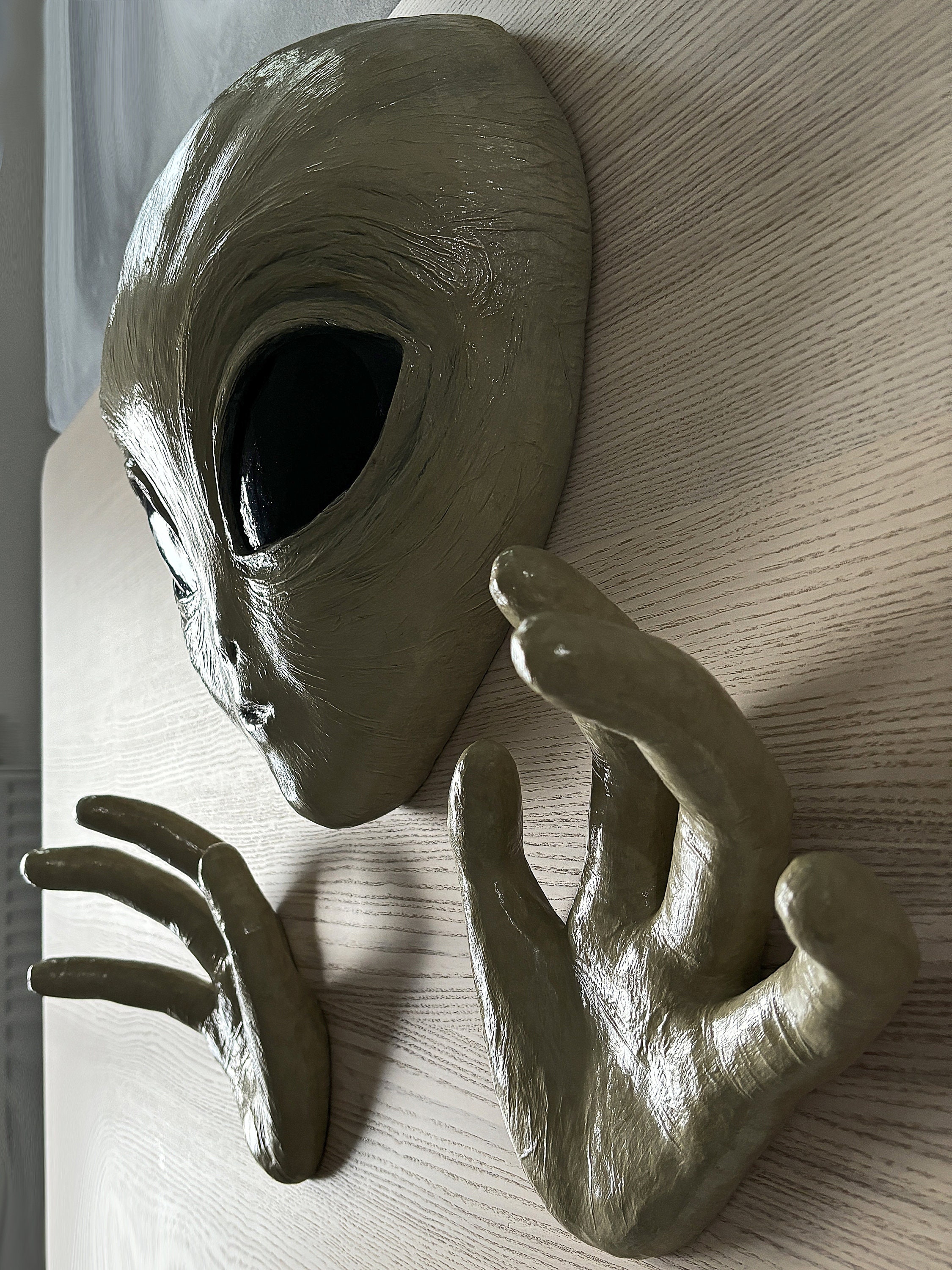 Alien 3D Wall Decor Life-size Sculpture Transform Your Space With ...