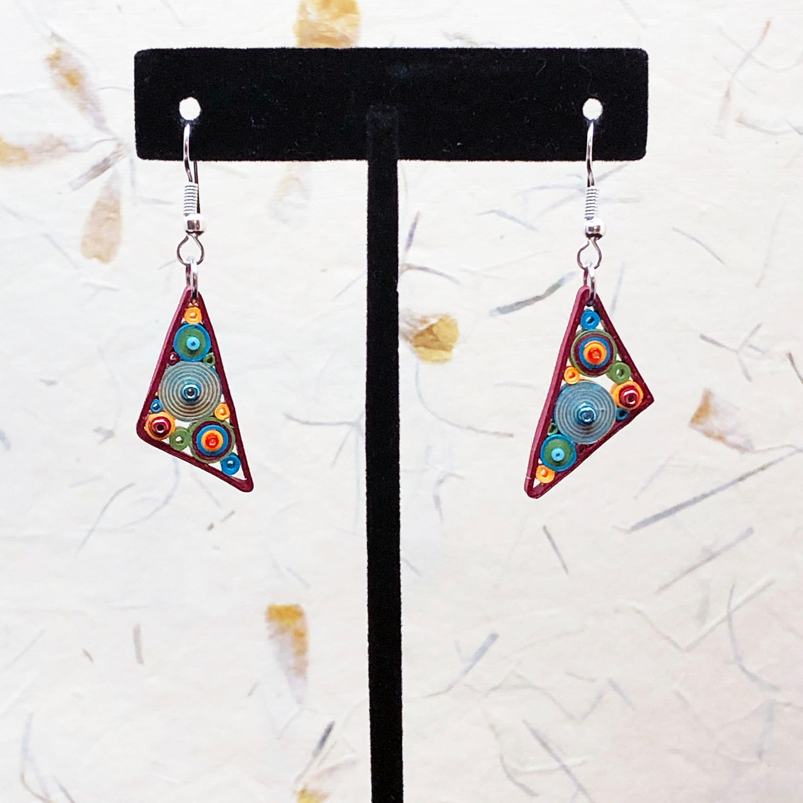 Earrings, Triangle: Paper, Quilled (curled and Shaped), in Red, Green ...