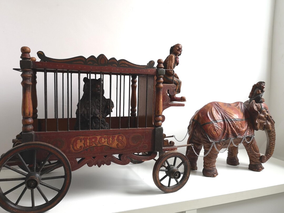 Early 20th Century Model of a Circus Wagon With Clown and Animals ...