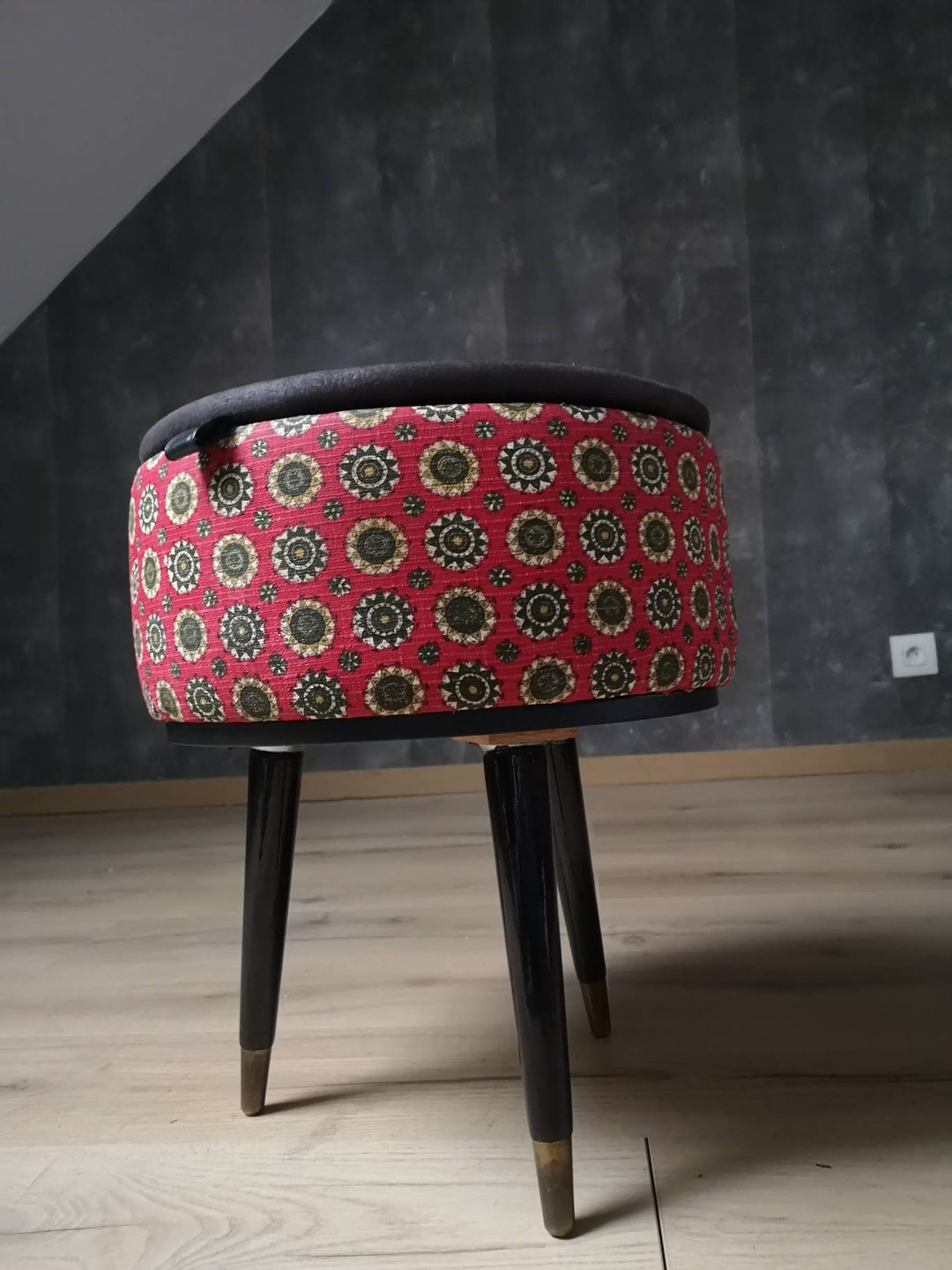 Round Red Stool Chair With Storage and 3 Black Legs Textile and Plastic ...