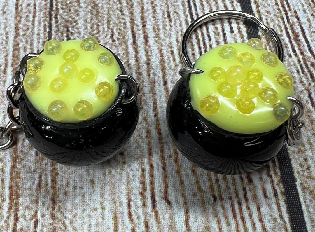 Glowing Cauldron Keychains - Etsy