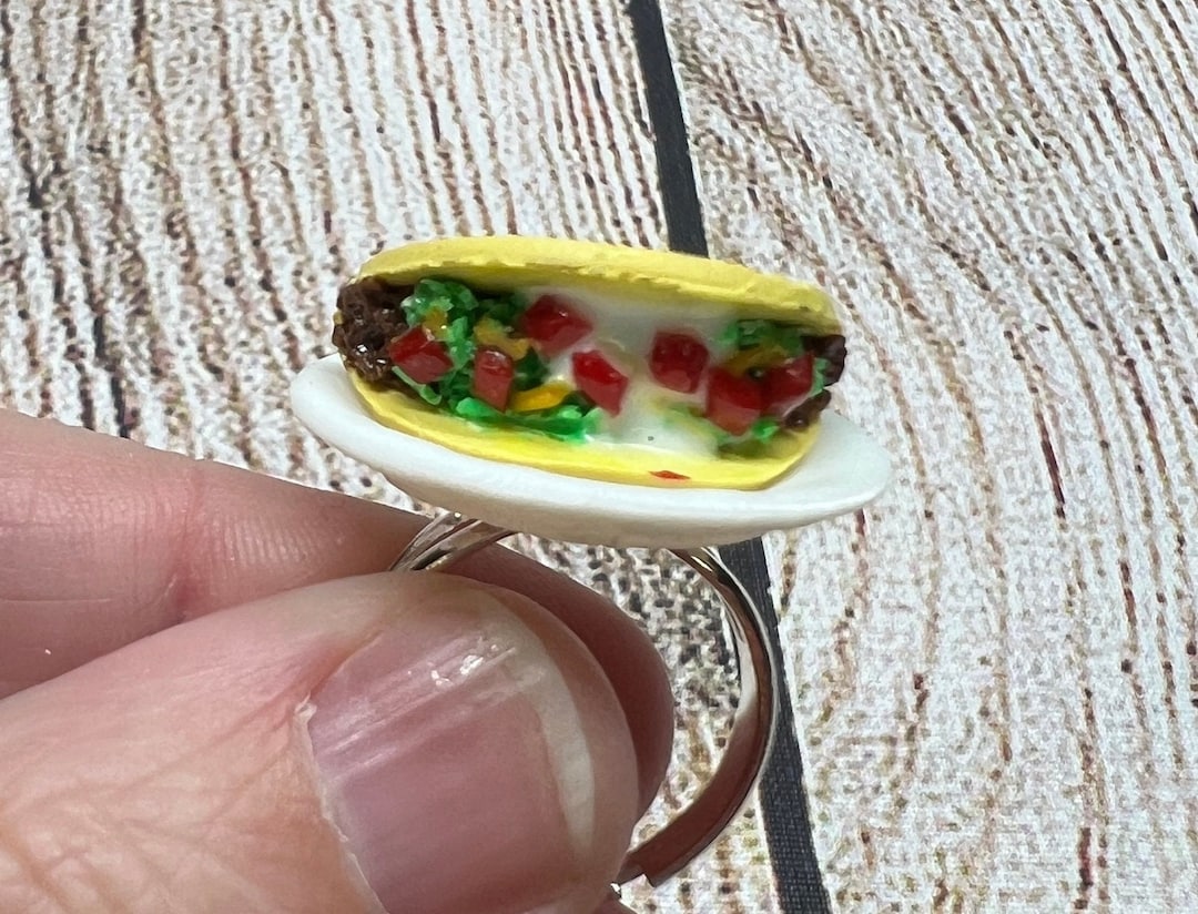 Taco on Plate Adjustable Ring, Realistic Taco Ring, Food Rings. - Etsy