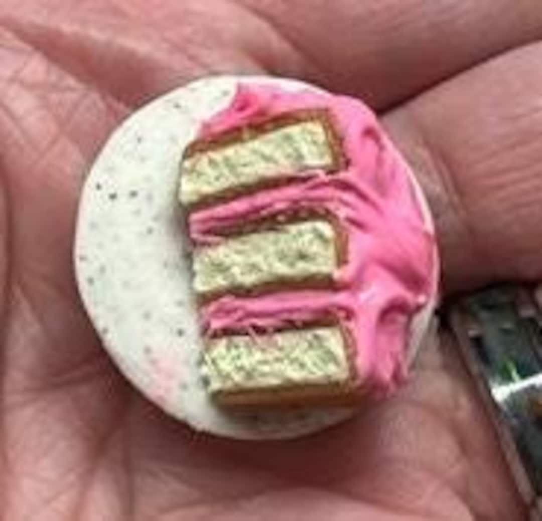 Scented Cake Magnet: Handmade Polymer Clay Food Magnet - Etsy