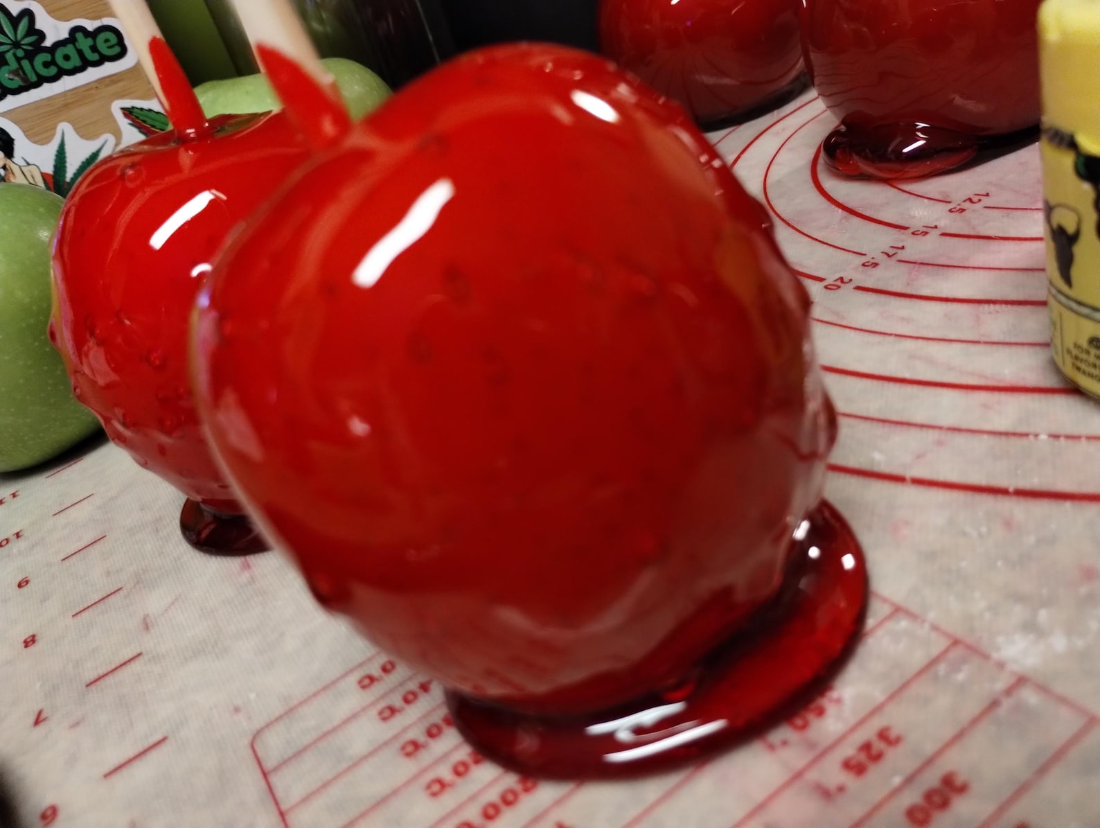 Cherry, Strawberry, Raspberry, Old Fashioned Candy Apples, Fair Style ...