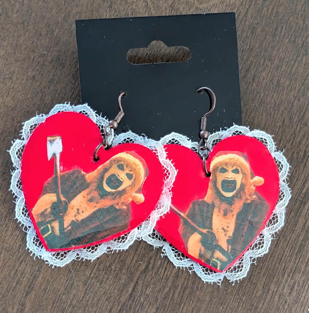 Terrifier 3 Art the Clown Handmade Holiday Horror Heart Earrings - Etsy