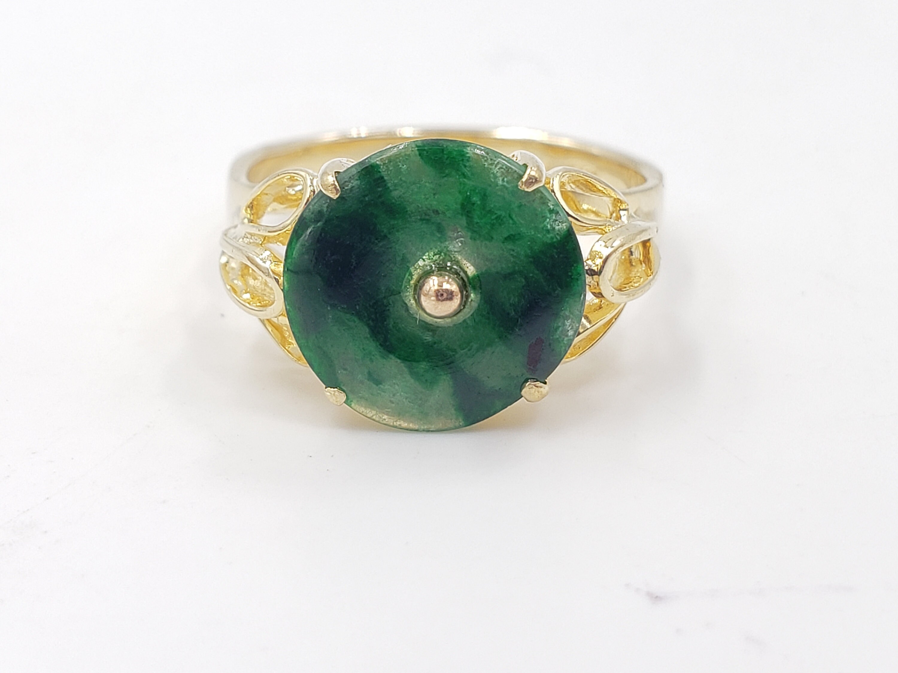 Round Cut Jade Ring in 14KT Yellow Gold Vintage Size 6.5 - Etsy UK