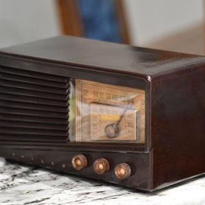 Philco Model 49-905 Bakelite 1948 AM/FM Tube Radio. Restored With New ...