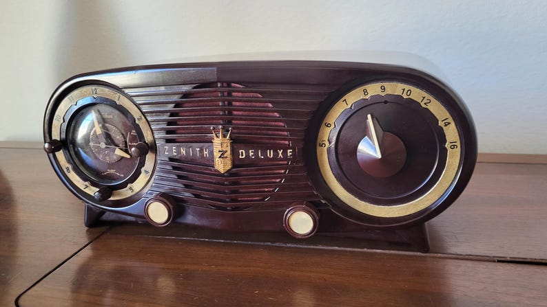 1952 Zenith owl Eyes Model J616AM Tube Clock Radio. Works Great - Etsy