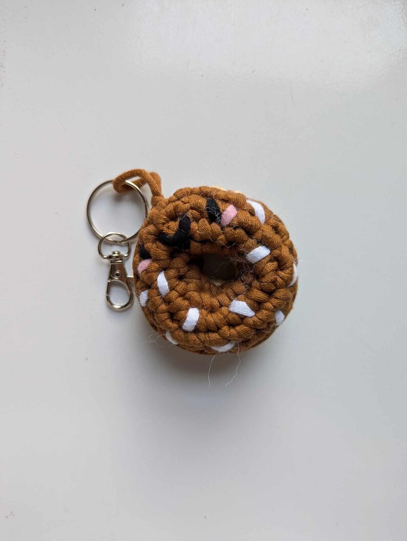 Cute Donut 2.5" Crochet Keychain - Amigurumi - Etsy