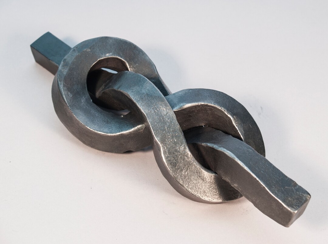 Large Knot of Eight in Square Iron of 20x20 - Etsy