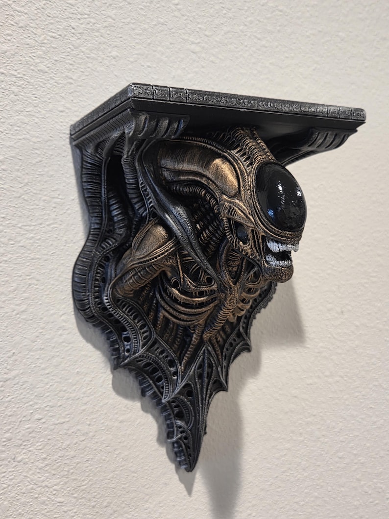 Hand Painted 3D Printed Alien Xenomorph Wall Shelf, Horror Decor - Etsy