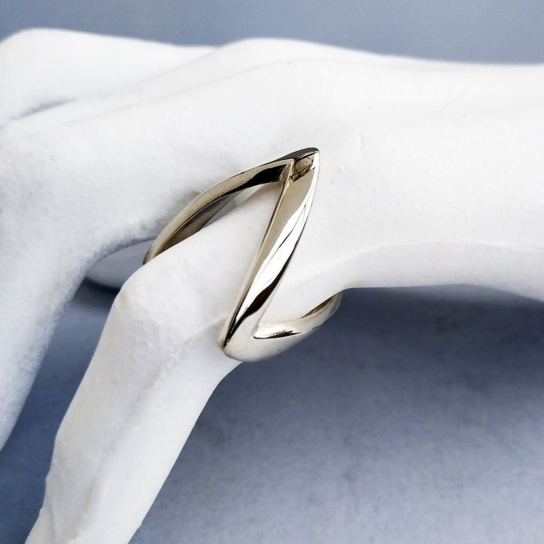 V Ring, V-shaped Sterling Silver Ring, Modern Chevron Ring, Minimalist ...