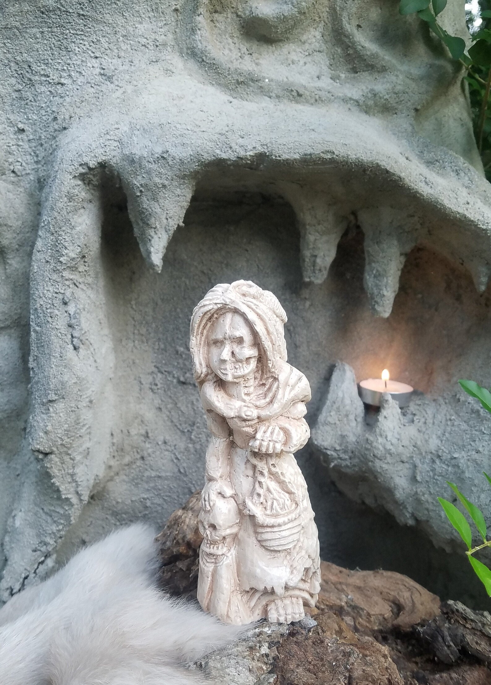 Hel Totem Altar Hella Goddess Statue Asatru figurines | Etsy