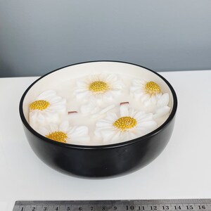 Daisy Candle Large - Daisy Flower Soy and Bees Wax Candle - Beautiful ...