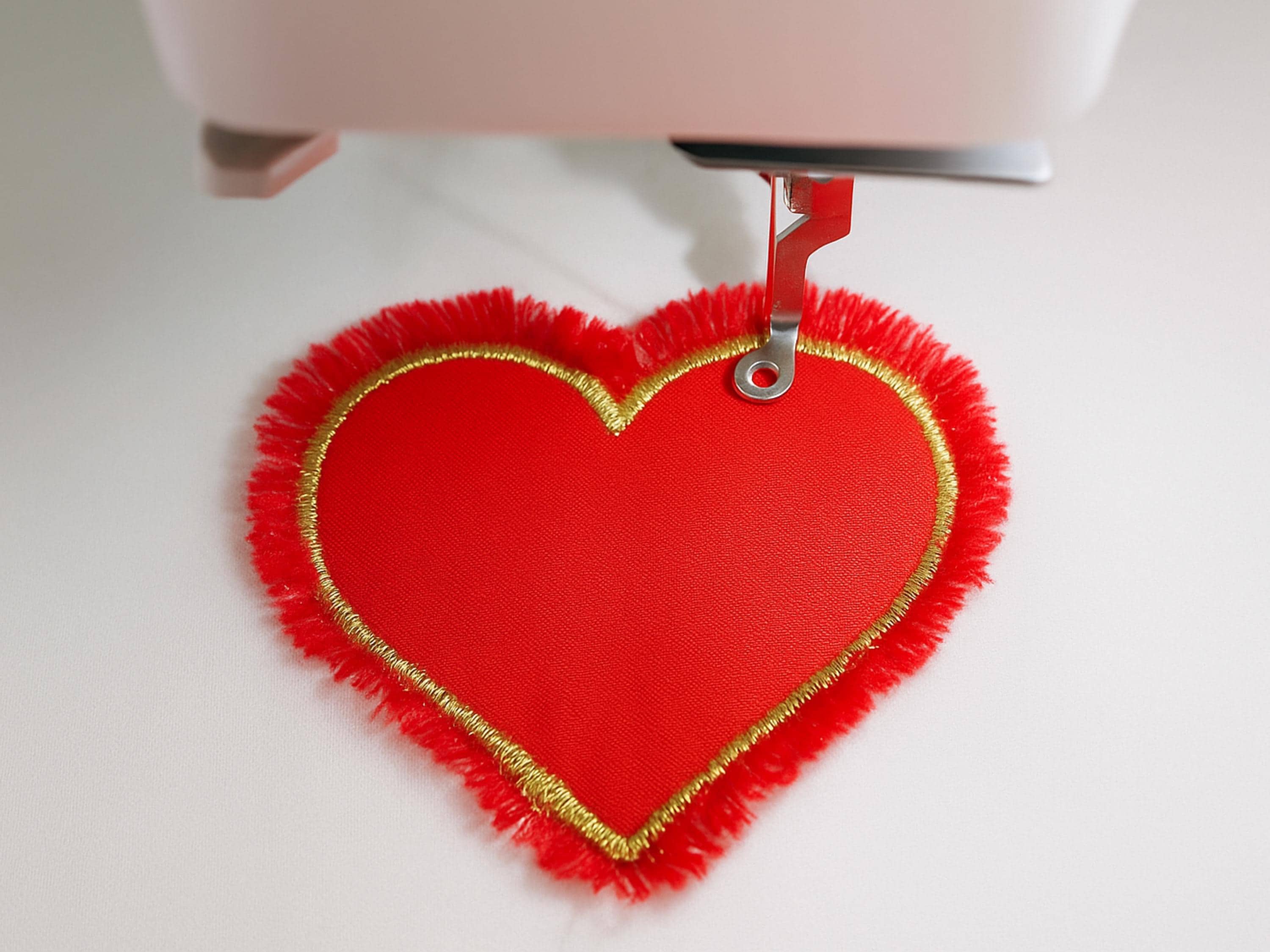 Fluffy Edge Heart Shape Appliqué Embroidery Design | 6 Sizes Included ...