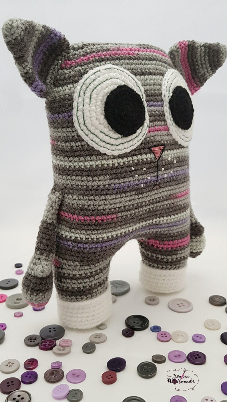Crochet Pattern > Cuddle Buddy No.5 Cat Kaya
