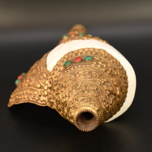 Conch Shell Shankh With Loud Echo Sound Sculptured Vishvarupa Vishnu ...