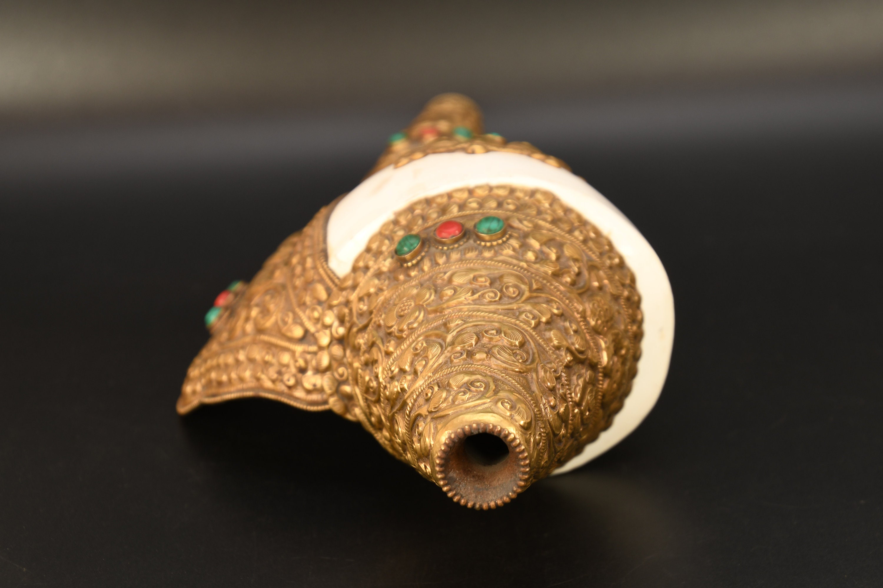 Conch Shell Shankh With Loud Echo Sound Sculptured Vishvarupa - Etsy