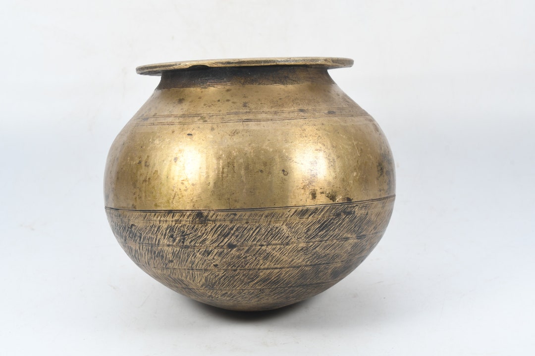 Vintage Elegance: Handcrafted Brass Kasaudi Pot Artisan Metalwork ...