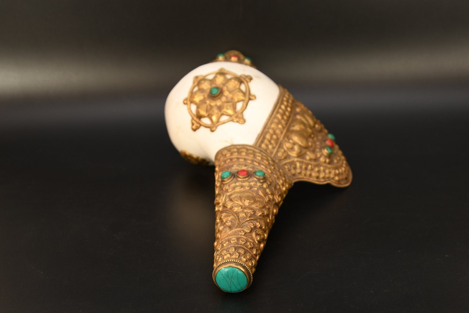 Conch Shell Shankh With Loud Echo Sound Sculptured Vishvarupa - Etsy