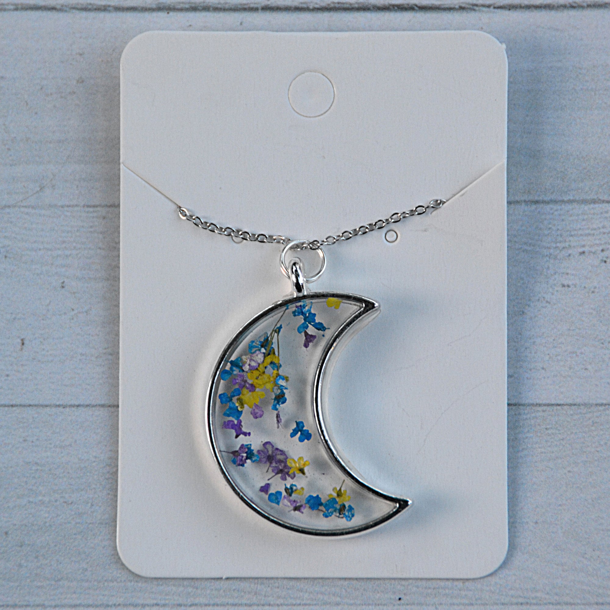 Resin Necklace- Pressed Flower Necklace | Custom Resin Flower Necklace ...