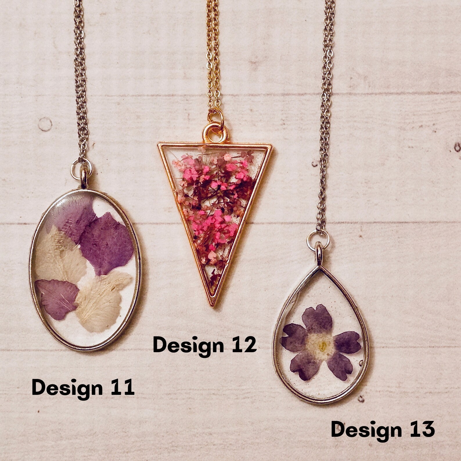 Pressed Flower Resin Necklace - Custom Resin Flower Pendents - Etsy