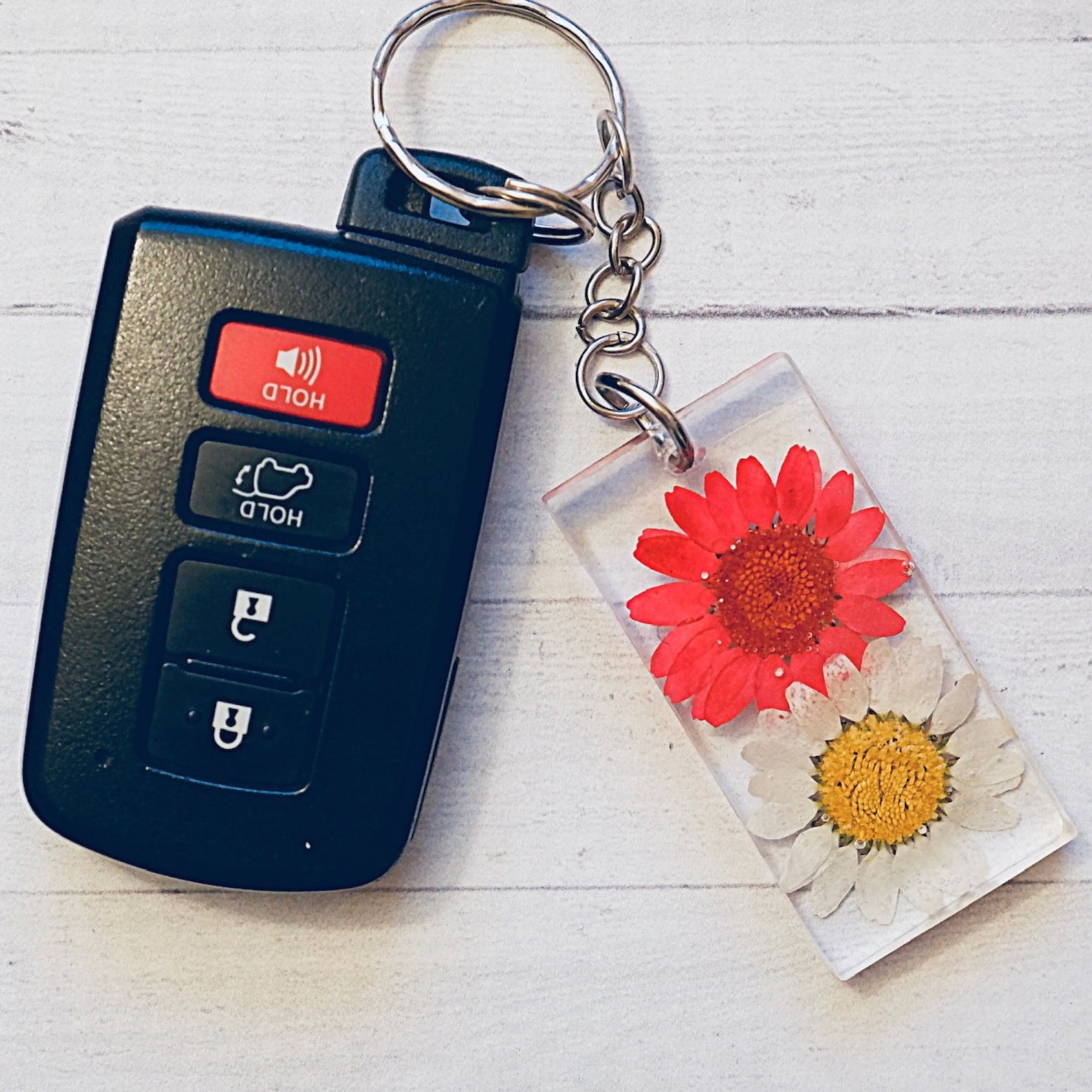 Custom Resin Keychain Flower Keychain Pressed Flowers - Etsy