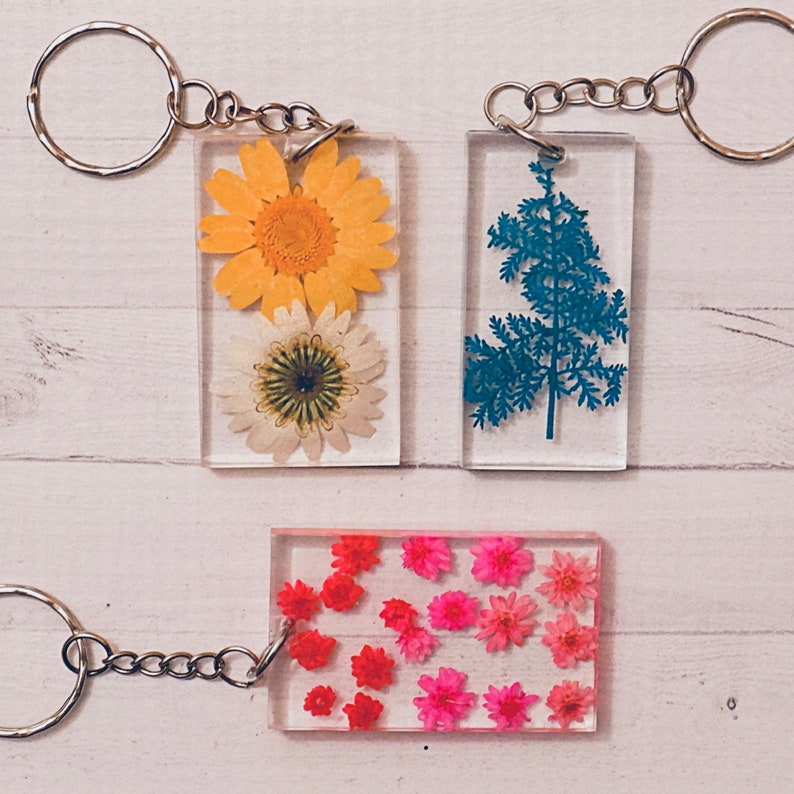 Custom Resin Keychain Flower Keychain Pressed Flowers - Etsy