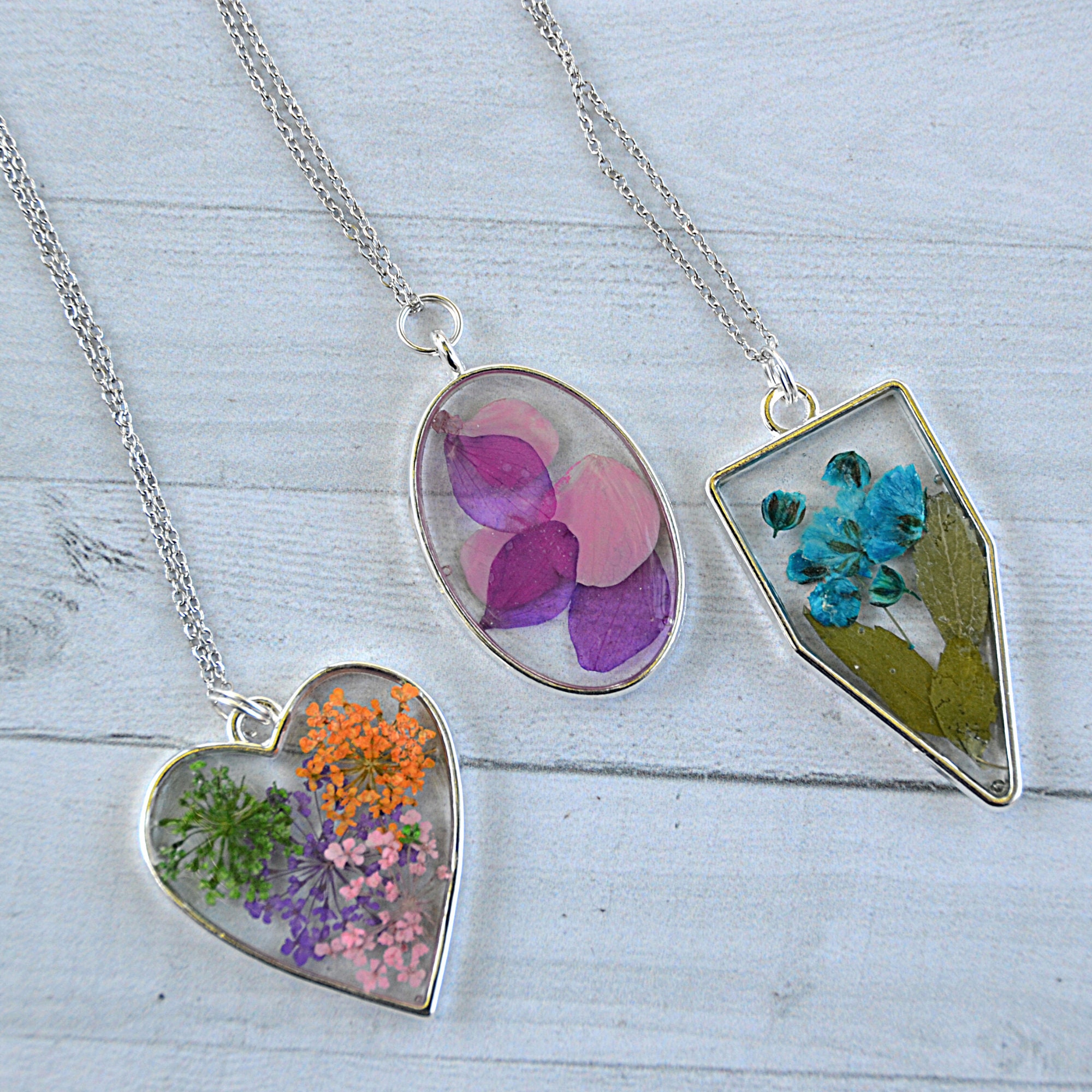 Resin Necklace- Pressed Flower Necklace | Custom Resin Flower Necklace ...