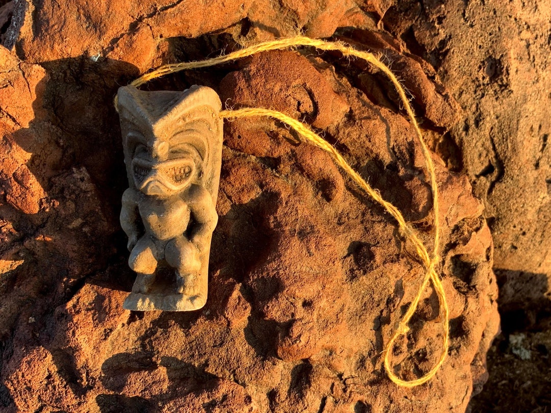 Cursed Tiki Necklace Prop Inspired by Brady Bunch Hawaii Bound Episode ...