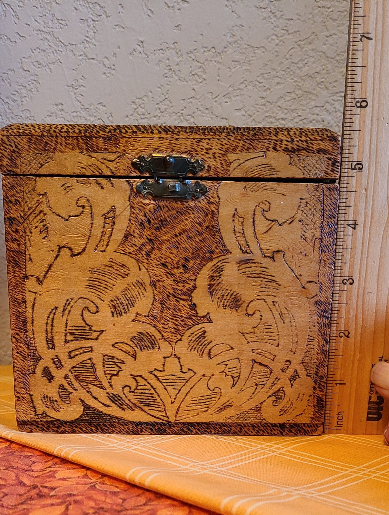 Vintage, 1940's, Pyrographic Square Box With Hinged Lid, Floral Design ...