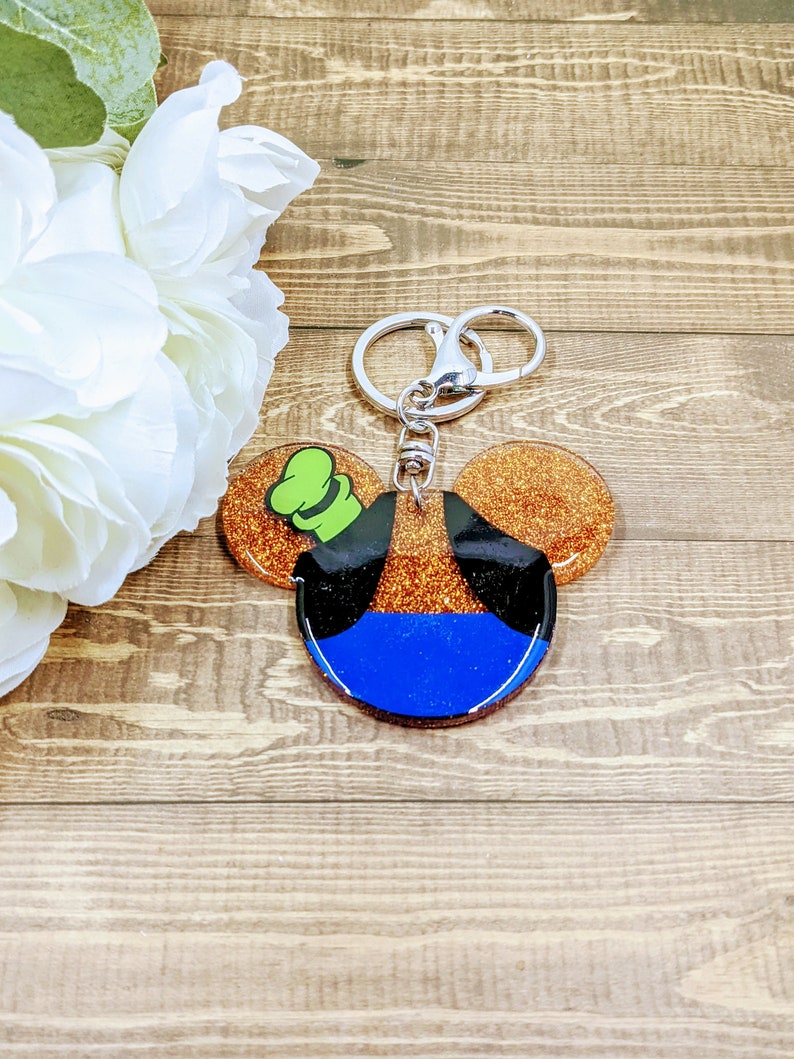 Goofy Keychain Goofy Beaded Keychain Goofy Badge Reel - Etsy