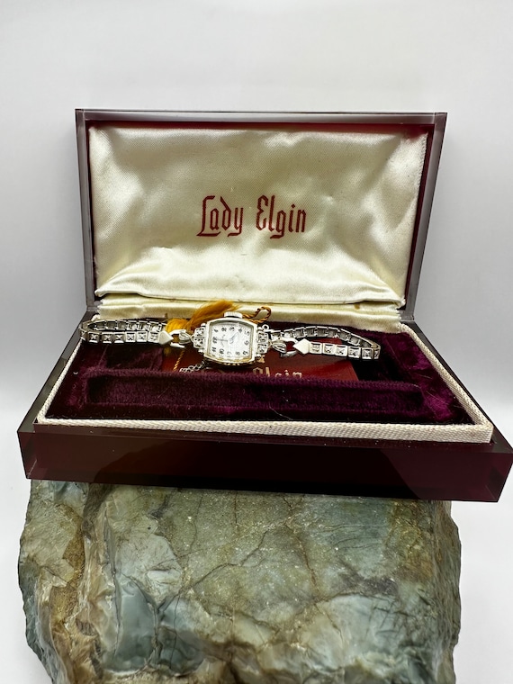 Antique 1950s Lady Elgin 14k White Gold and Diamond L… - Gem